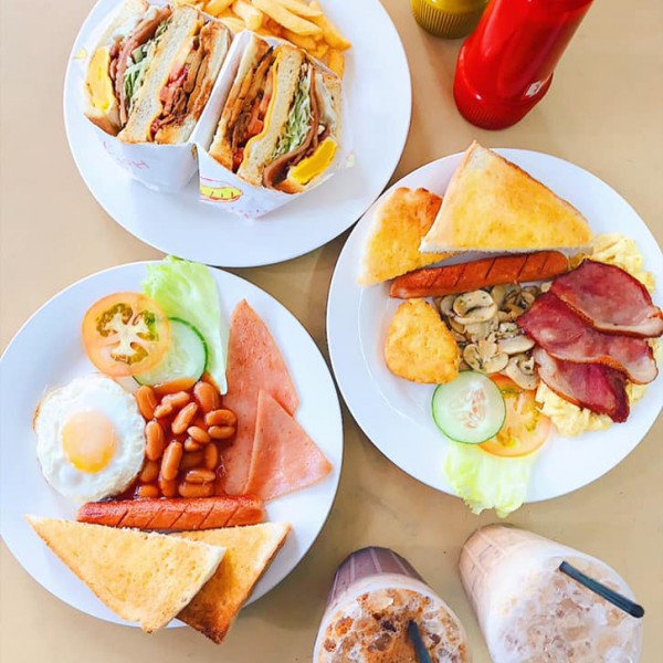 Happy Happy Breakfast 开开心心早餐坊, Breakfast Brunch cuisine at Ayer Itam ...