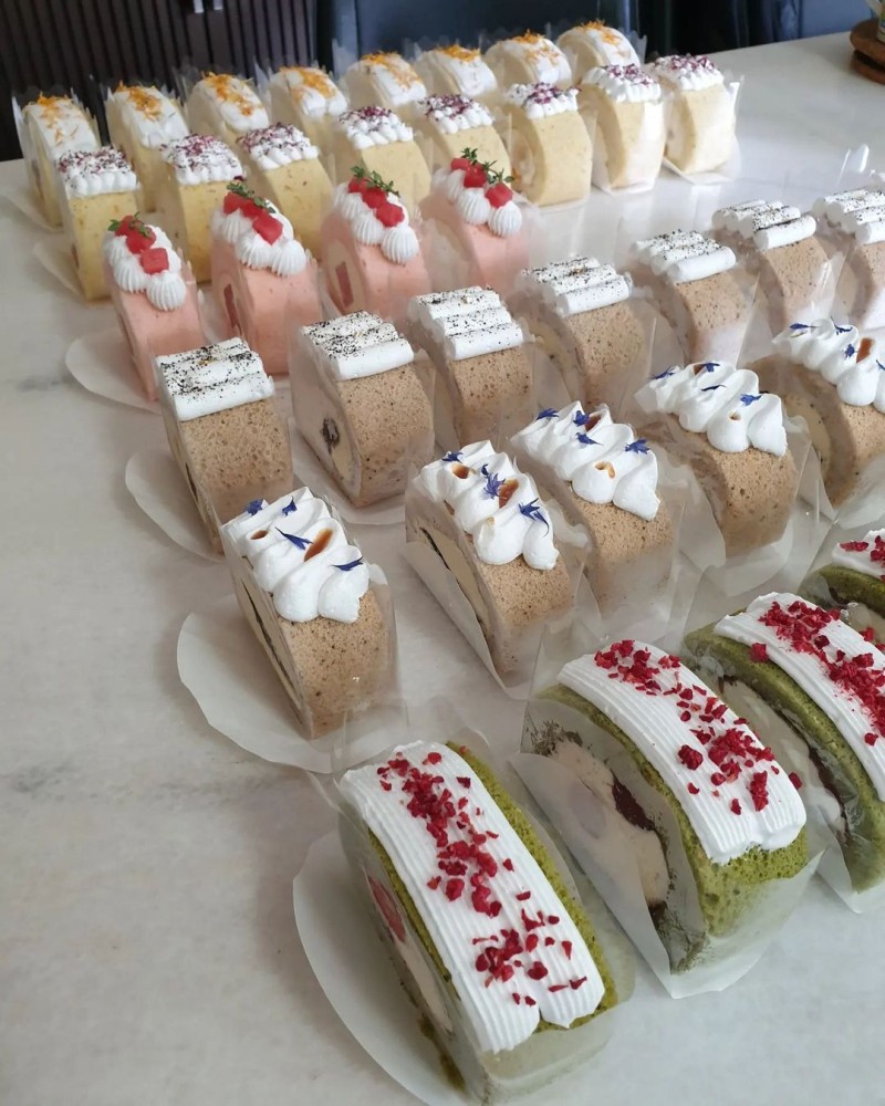 KOJI Cakes and Desserts @ MBF Tower, Dessert cuisine at George Town ...