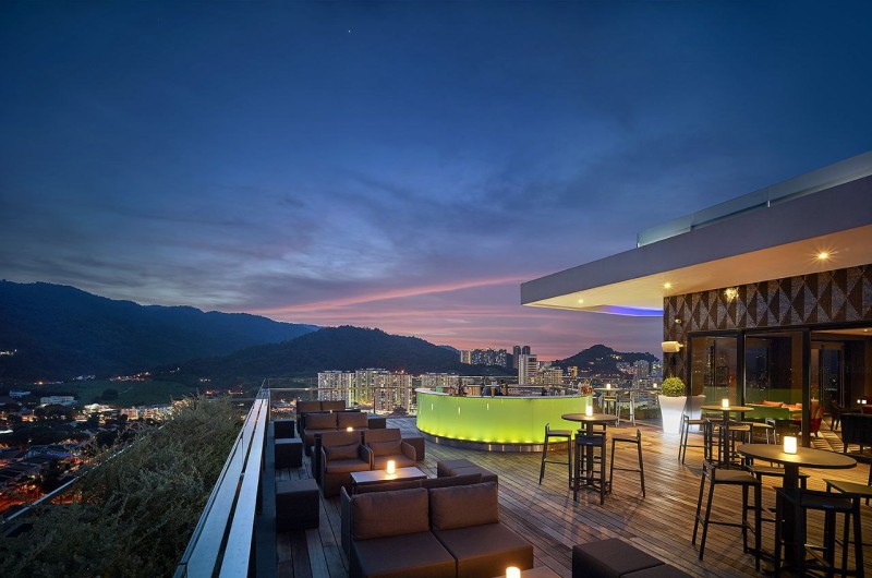 Gravity, Rooftop Bar, Penang, Bar cuisine at George Town, Penang ...